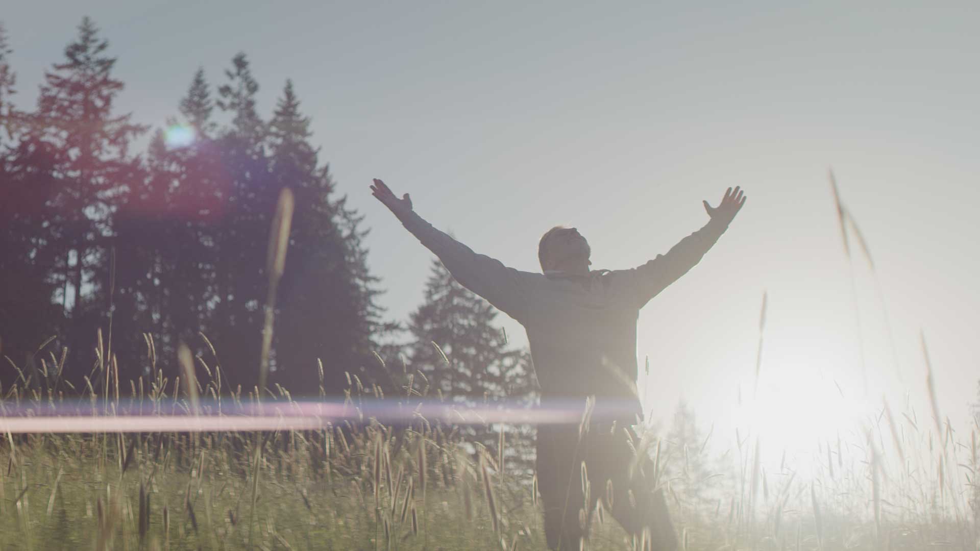 Victorious Man in the Outdoors – FILMPAC