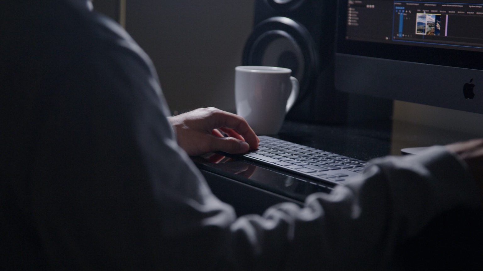 How Loud Should My YouTube Video Be? Meters and Decibels, Explained ...