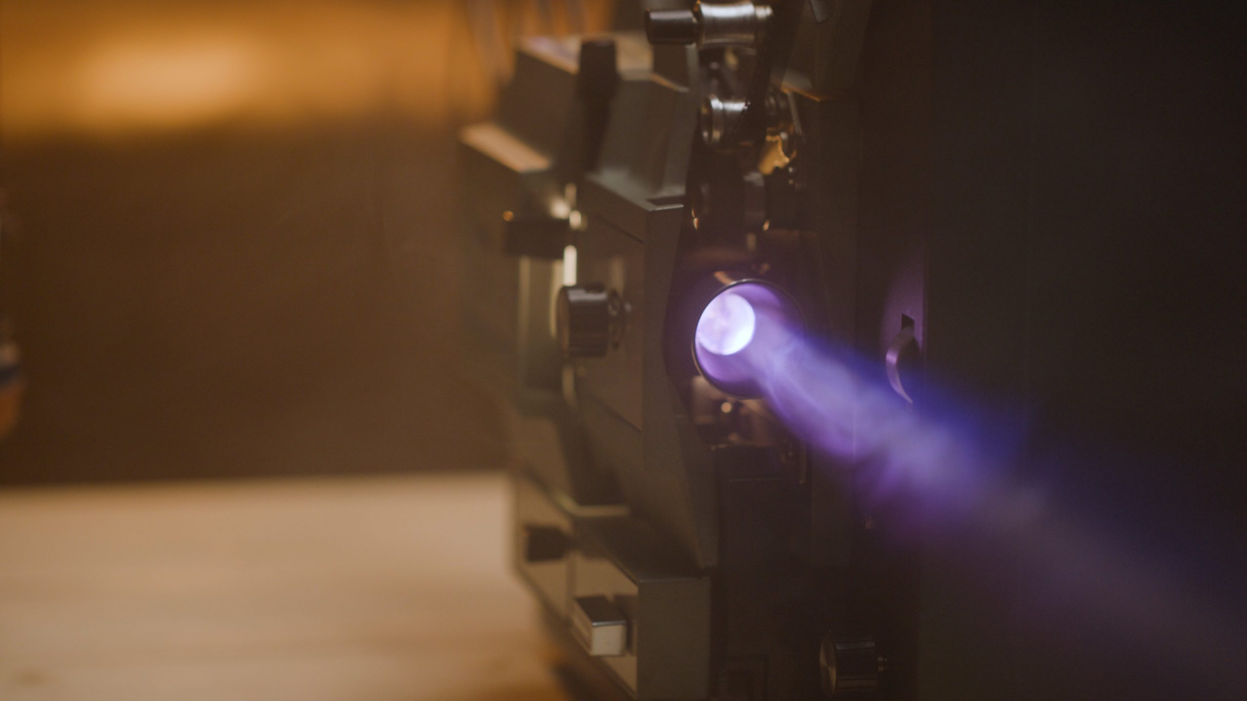 Free 4k Clip: Vintage Projector – FILMPAC